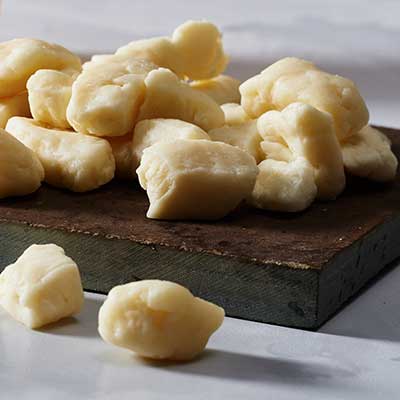 Why Do Cheese Curds Squeak? | U.S. Dairy